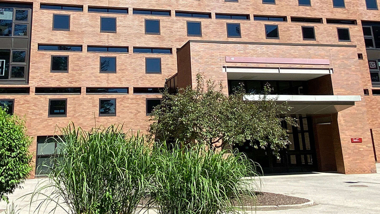 Fredericka Douglass Sprague Perry Hall | Housing | RIT