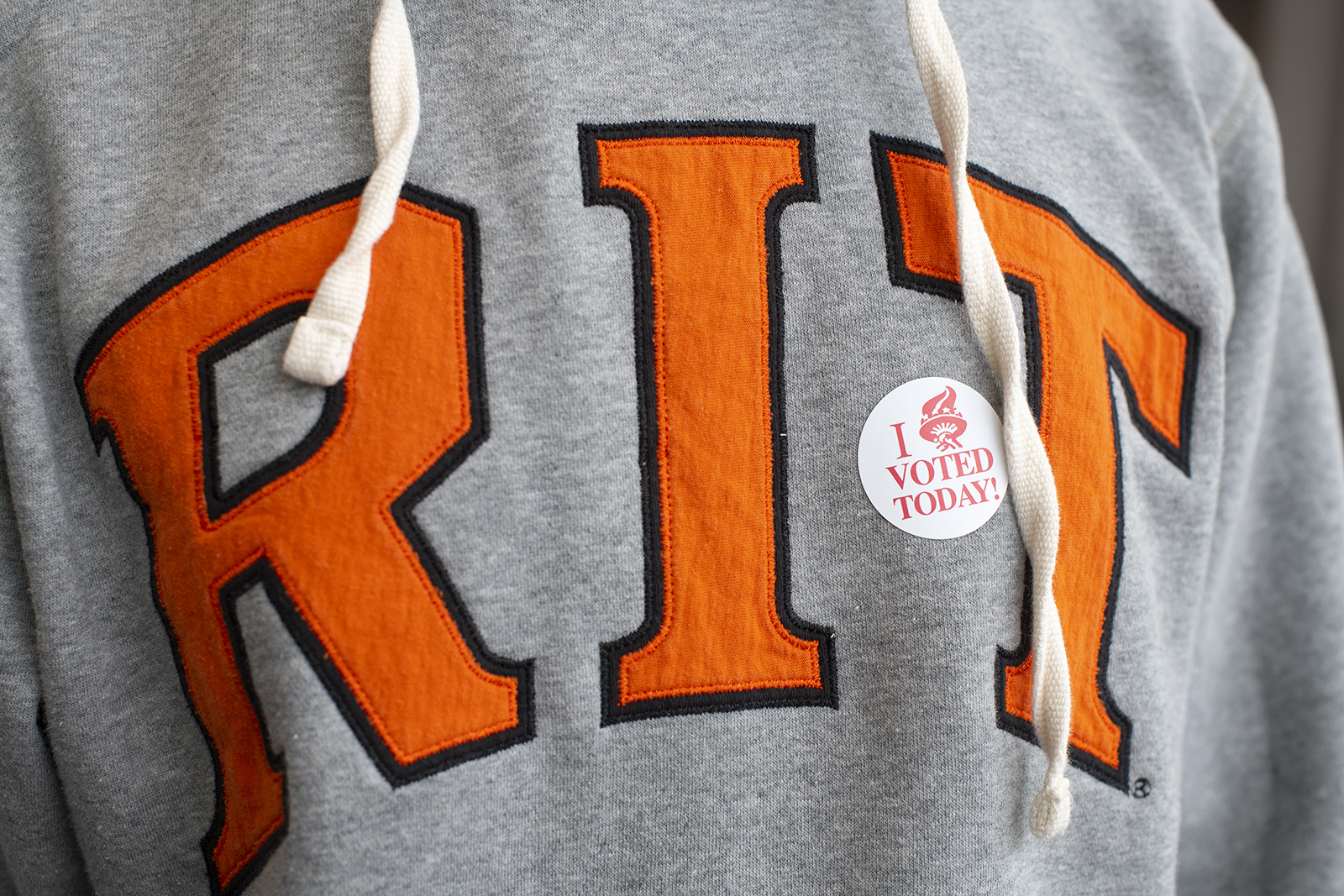 Students vote on Election Day | RIT