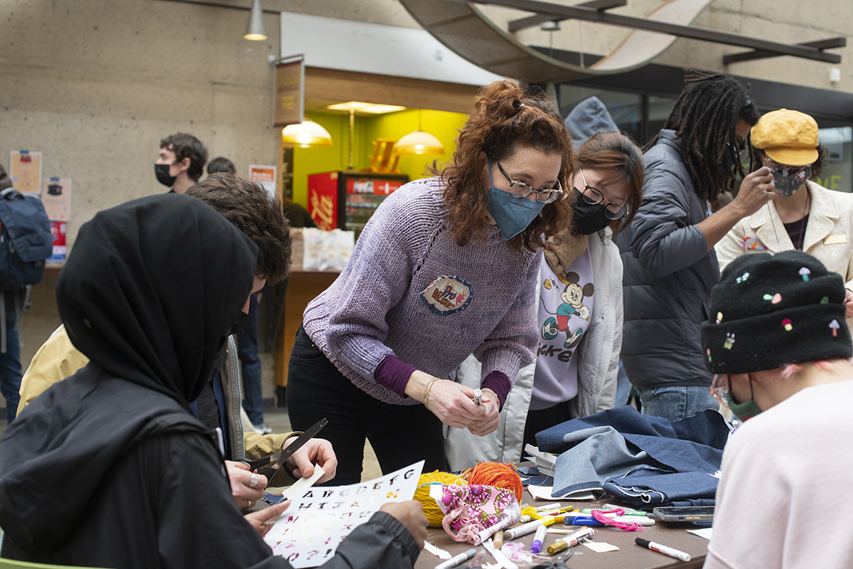 Craft-making event | RIT