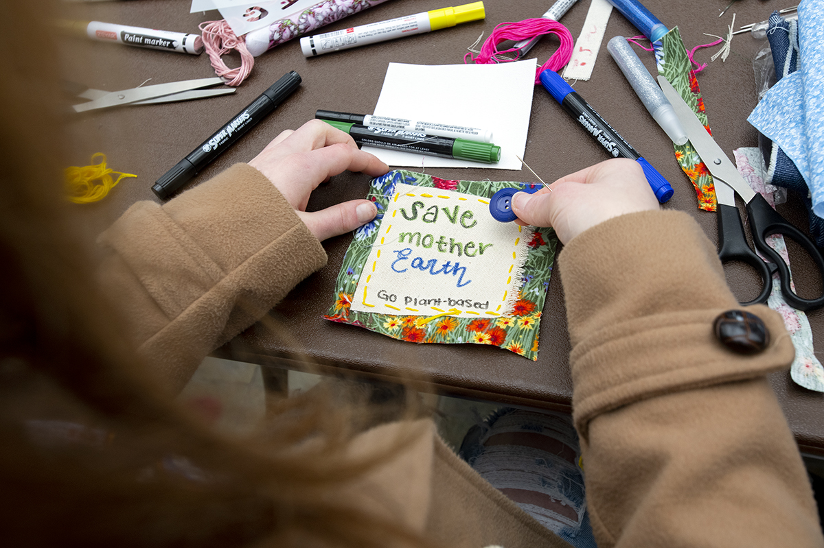 Craft-making event | RIT