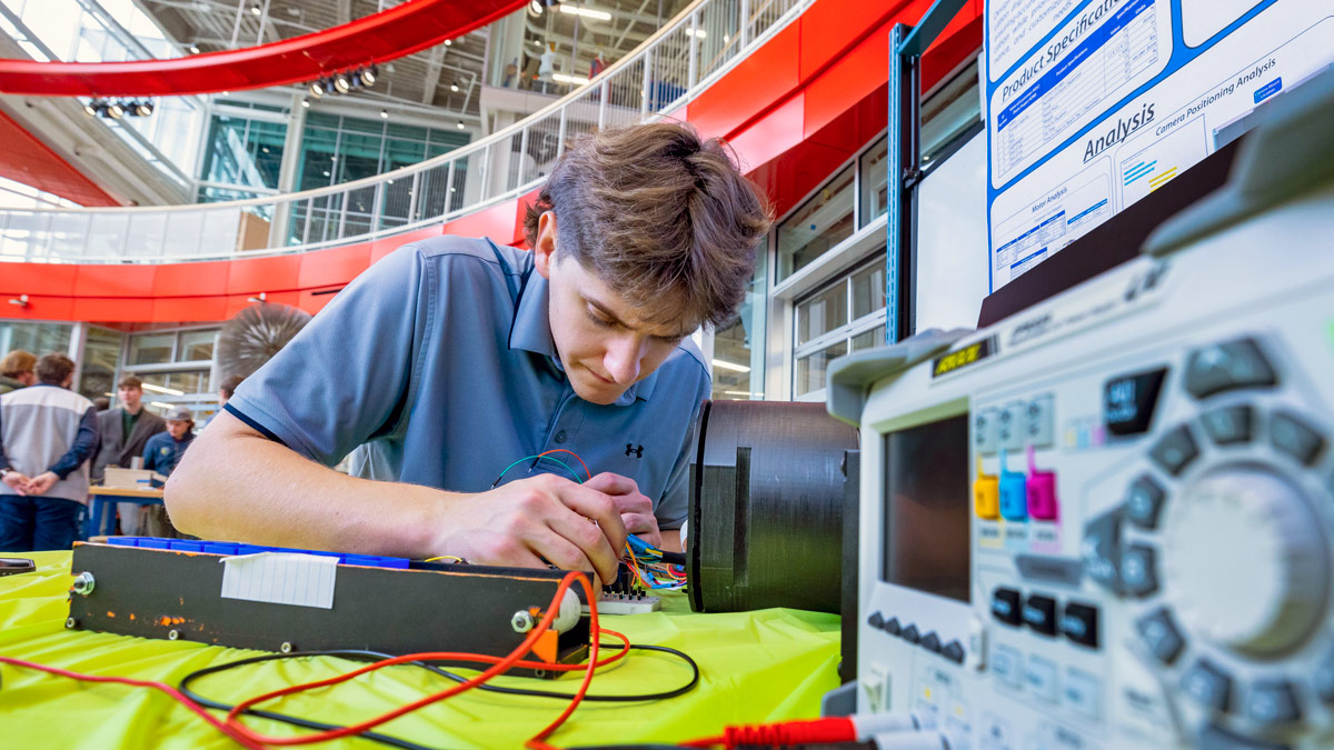 Electrical Engineering Technology BS | RIT