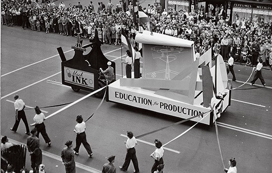 Downtown parade kicks off Spring Weekend | RIT