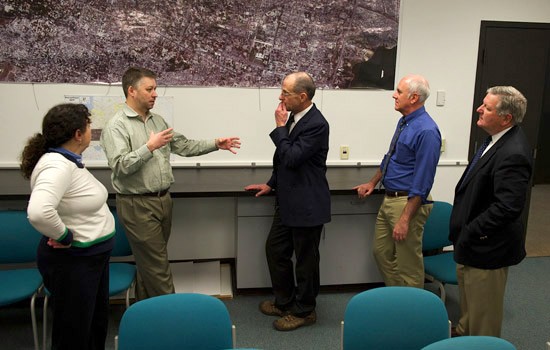 Astronaut visits Center for Imaging Science | RIT