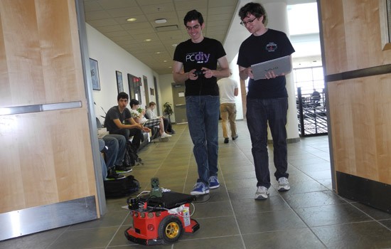 Robots help students learn about computer science | RIT