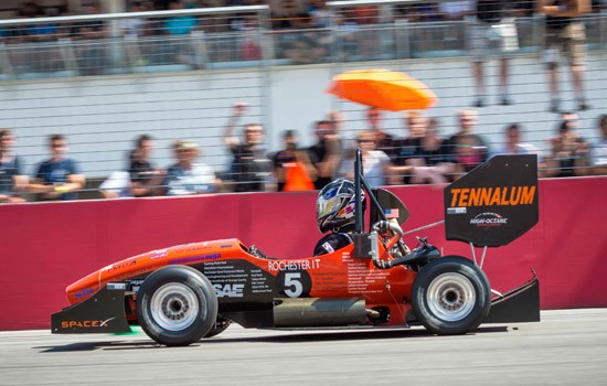 Formula Racing team hosts Lotus engineer | RIT