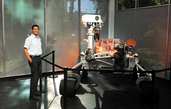 Thomas Brown ’02, ’12, mechanical systems engineer, NASA’s Jet ...