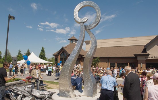RIT professor unveils major sculpture | RIT