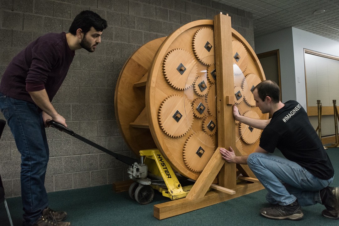 Student Spotlight: Team recreates 16th century reading wheel | RIT