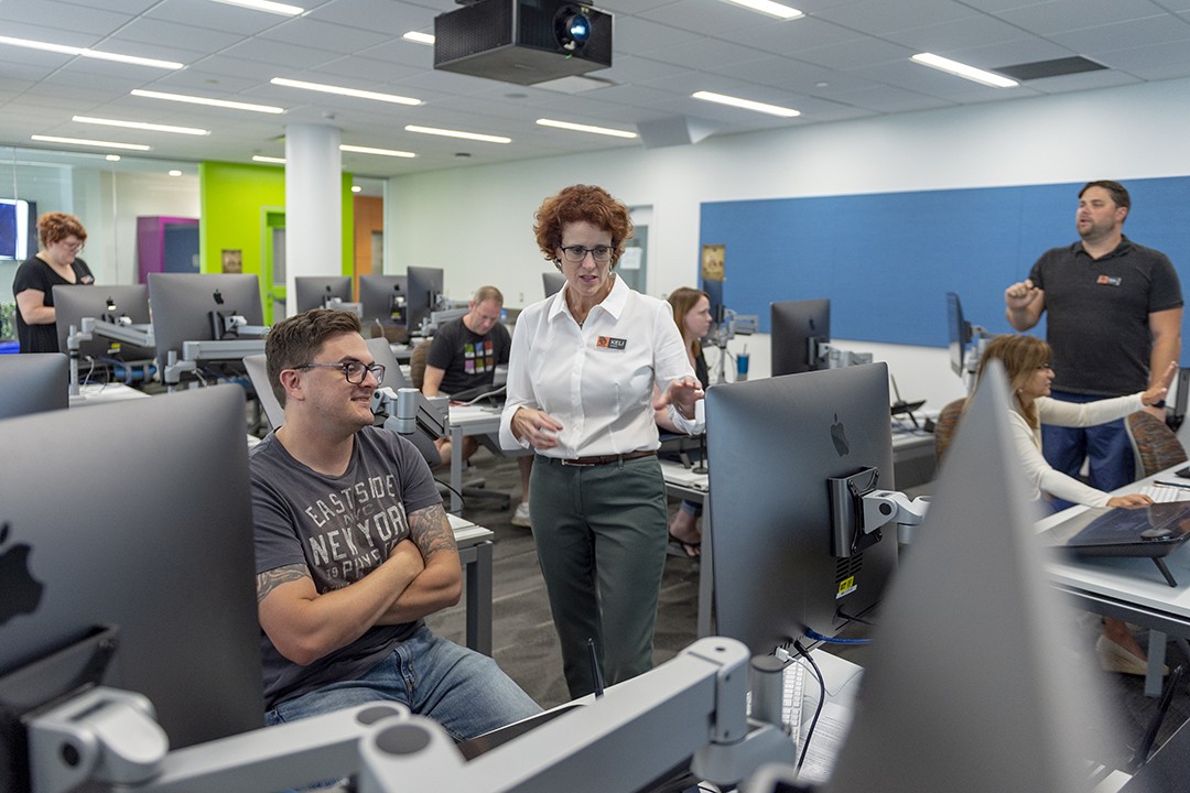 Regional art teachers take faculty-led design master class | RIT