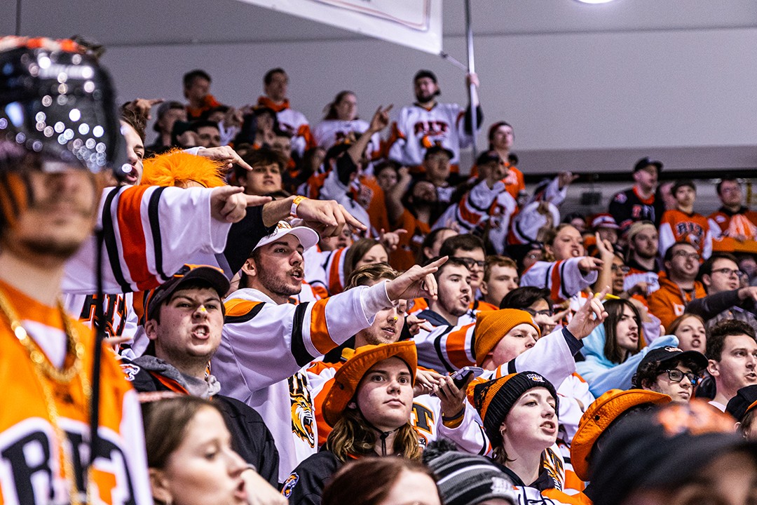 Hundreds expected at RIT hockey watch party | RIT